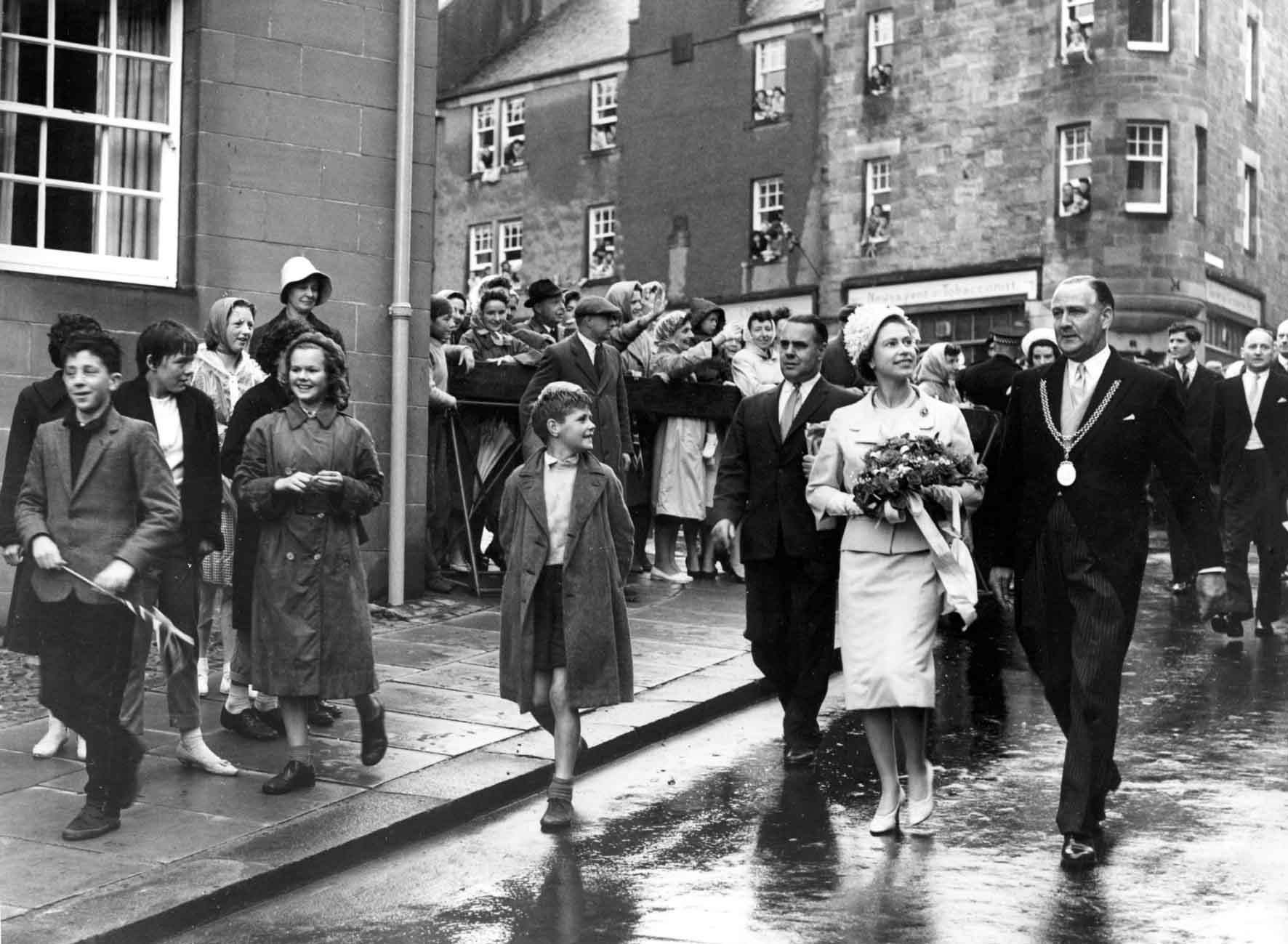 Stirling mourns Queen Elizabeth II