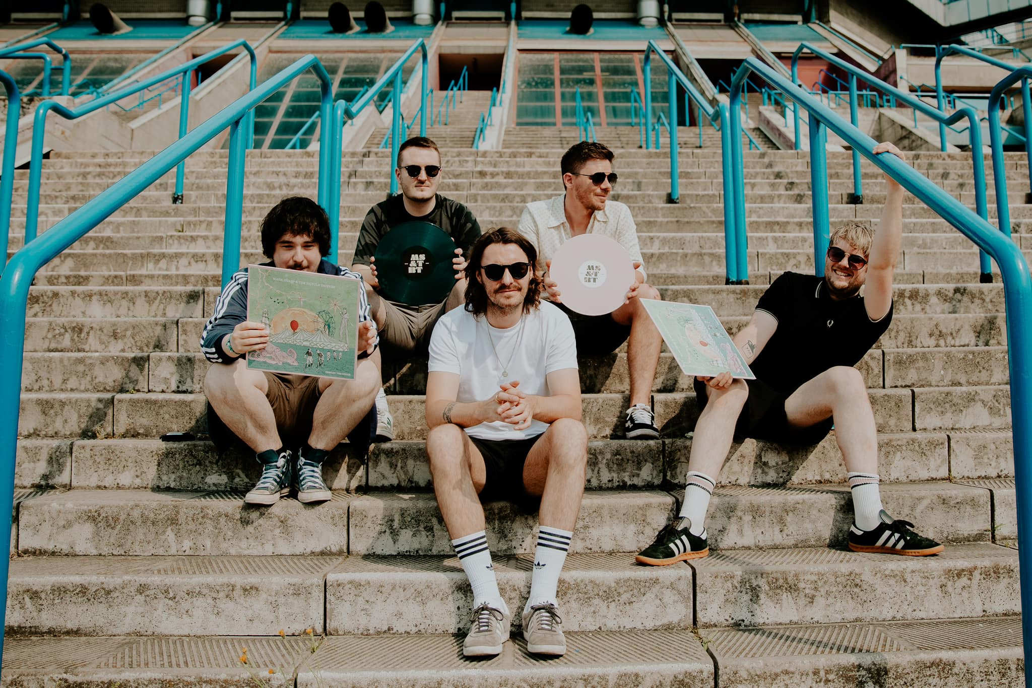 Mark Sharp & the Bicycle Thieves: The unsigned Scottish band that could ...