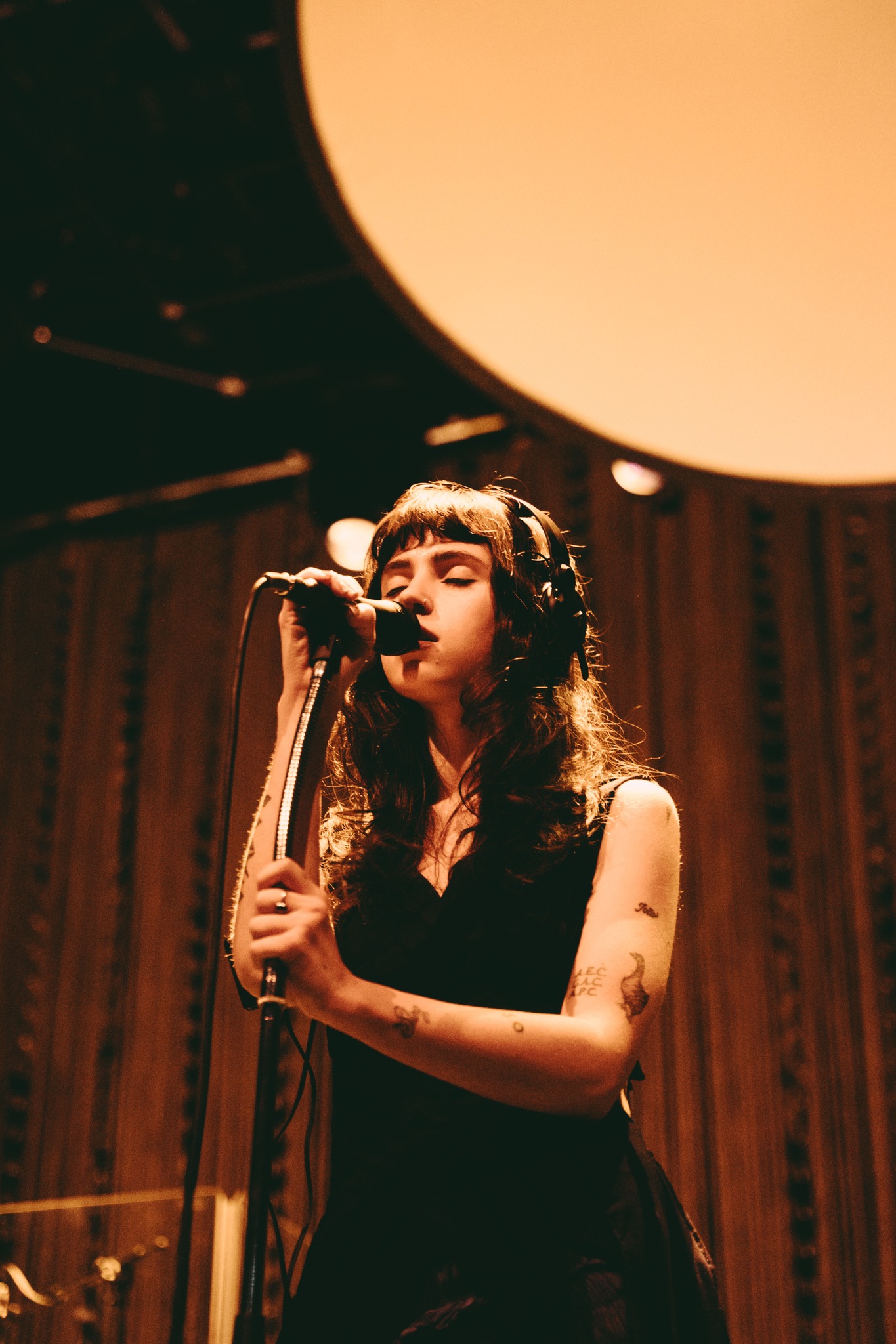 Clairo Charm Tour Review: ★★★★★ - Brig Newspaper